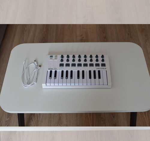 Midi клавиатура Arturia minilab mk2