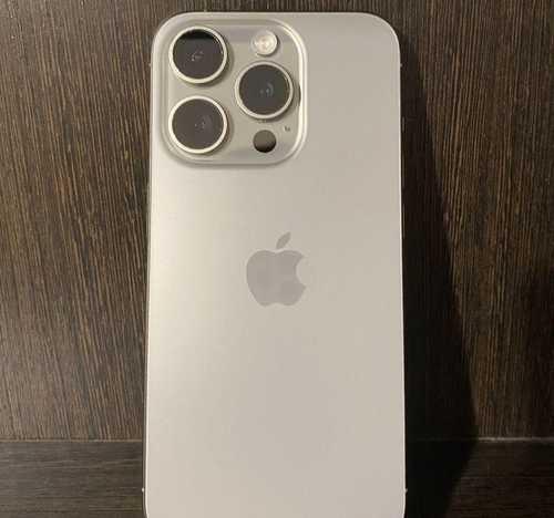 iPhone 15 Pro, 256 ГБ