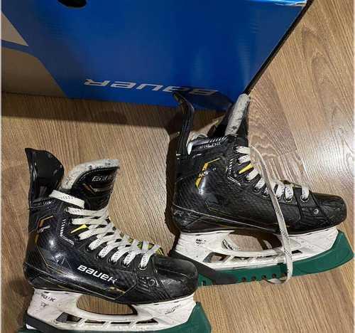 Хоккейные коньки bauer Supreme M5 Pro JR S22