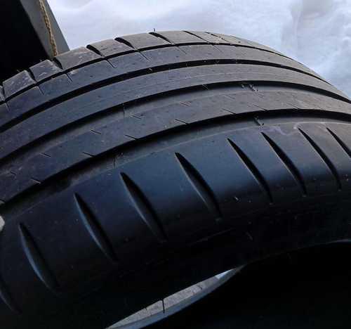 Michelin Pilot Sport 4 255/35 R19 96Y