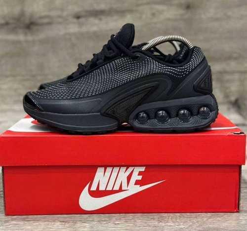 Кроссовки Nike Air Max Dn 'Black Metallic'