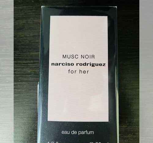 Narciso rodriguez for her musc noir 50