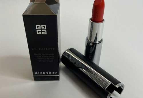 Givenchy помада