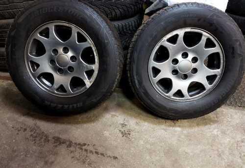 Bridgestone Blizzak DM-V2 265/65 R17