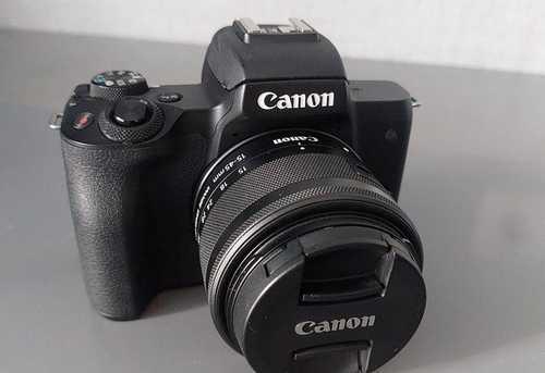 Камера Canon M50