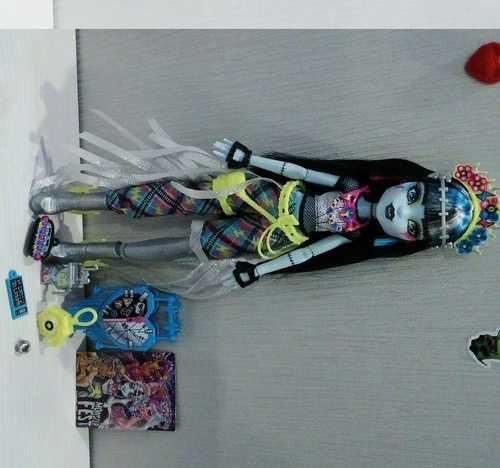 Monster high Френки монстра фест