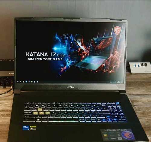 17" MSI Katana 17 RTX 3050 / i5-12450H / 144 Hz