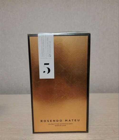 Rosendo mateu N 5 floral, amber, sensual musk