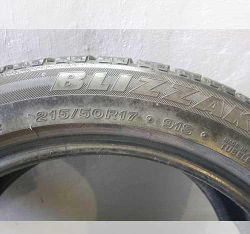 Bridgestone Blizzak Ice 215/50 R17