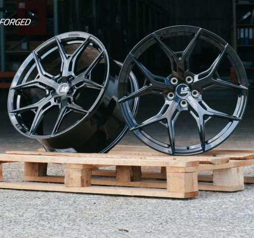Кованные диски R20 5x112 LS Forged FG14