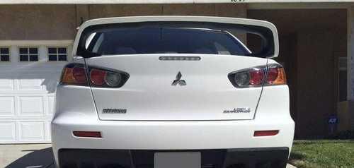 Крышка багажника Mitsubishi Lancer Evolution X 10