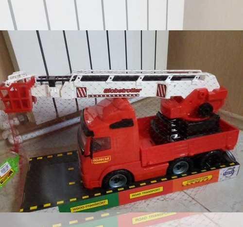 Конструктор 58386 "Volvo", автомобиль пожарный