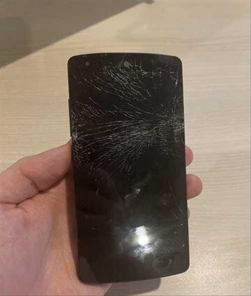 Телефон LG Nexus5