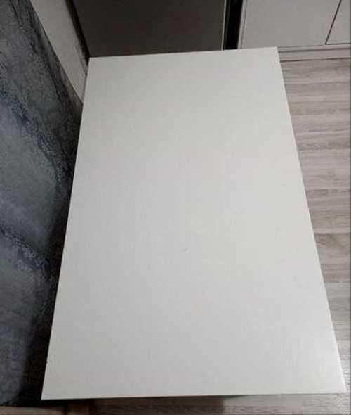 Продам белый журнальный стол Икея (100х60 см)