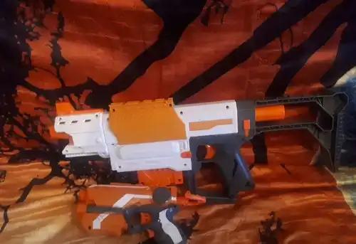 Nerf автомат и пистолет