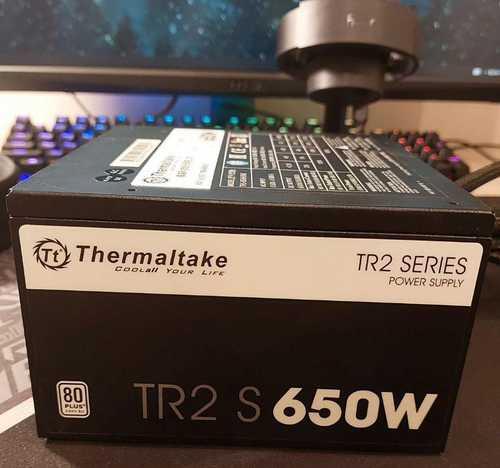 Блок питания Thermaltake TR2 S, 650Вт