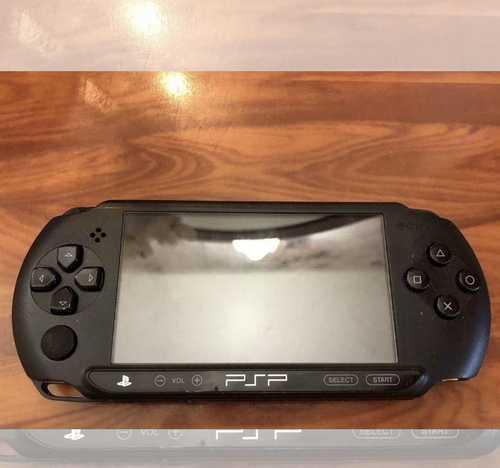 Sony psp e 1008