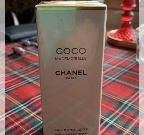 EAU DE toulette coco mademoiselle