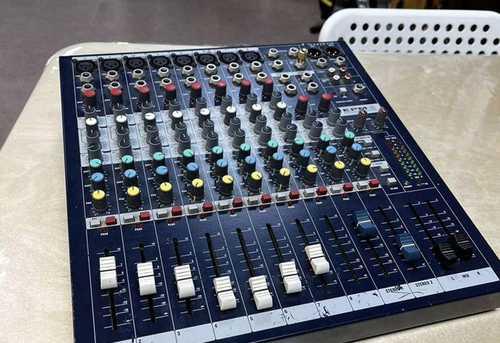 Пульт soundcraft epm8