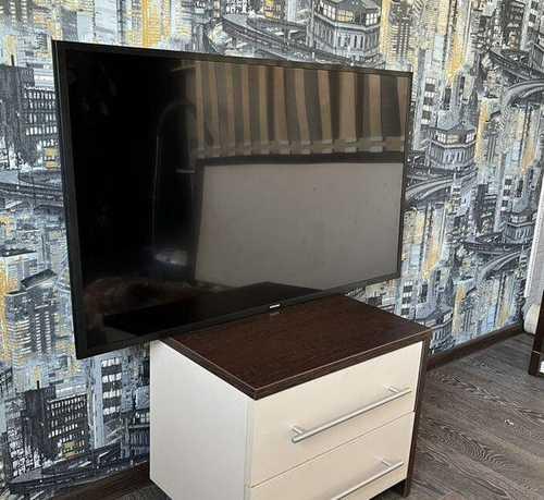 Телевизор samsung 43 с кранштейном на стену