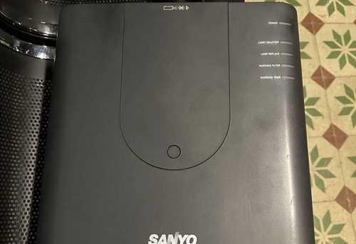 Проектор Sanyo PLC-XP200L