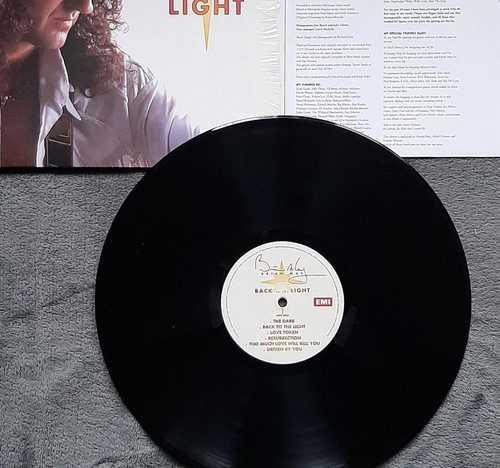 Brian May/ back TO THE light/ 2021 EMI records/ 00