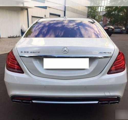 Новый задний бампер Mercedes W222 S63 AMG в сборе