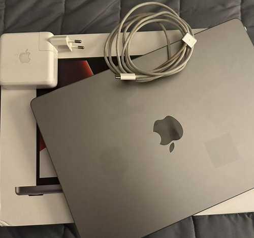 Macbook Pro 14 m1 16 512