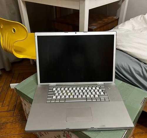 Apple Macbook pro 17 2008