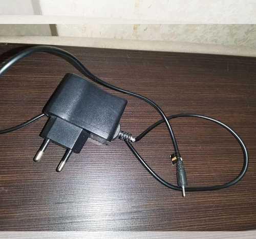 Продам зарядку Sigma DC-HGK 050025-2