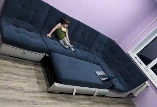 Модульный диван большой