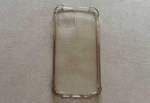 Прозрачный чехол на iPhone 12 mini