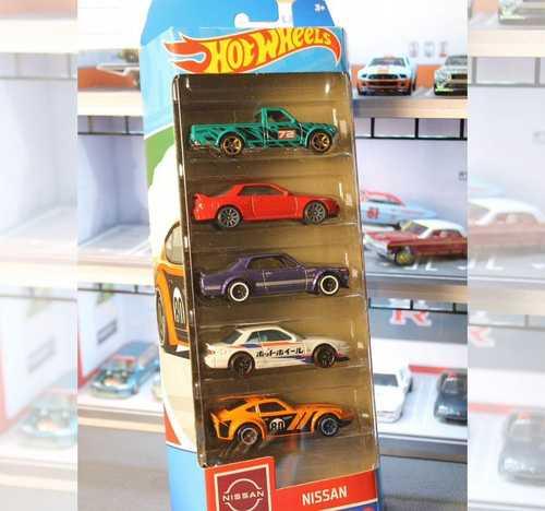 5 pack Hot Wheels Nissan