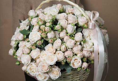 Корзина с пионовидными розами / Доставка цветов