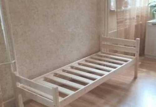 Кровать на низком изножье (новая) 70х200
