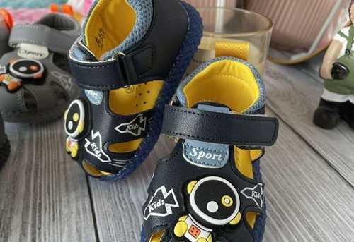 Новая детская обувь сандалии для мальчика