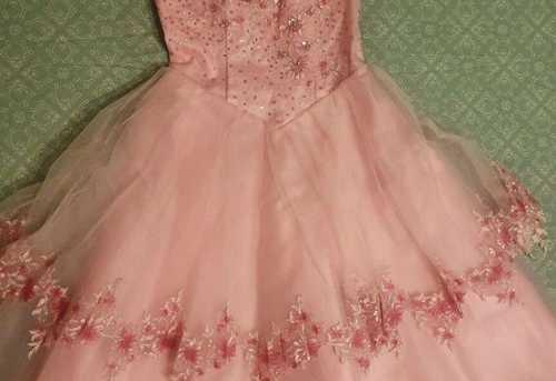 Платье розовое на девочку 15-17 лет