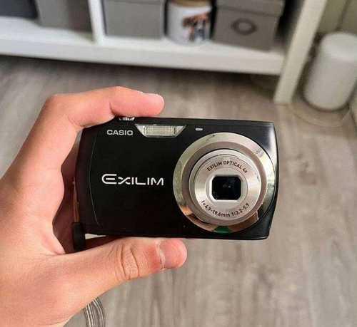 Компактный фотоаппарат Exilim