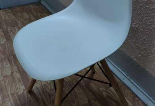 Стул кухонный IKEA Eames Эймс