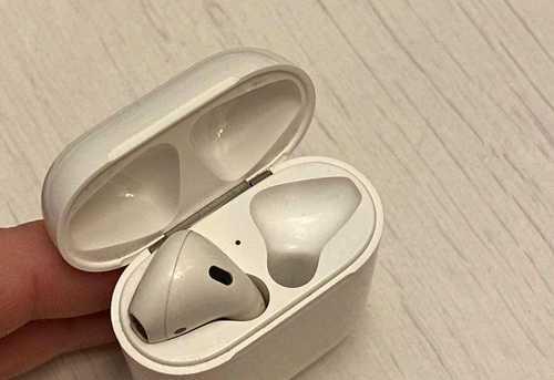 Apple Airpods 1 Кейс + левый наушник