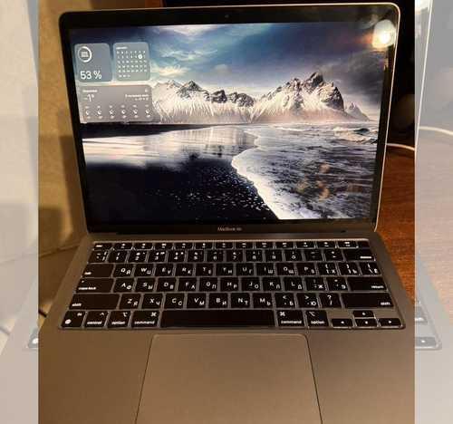 MacBook Air 13 (2020, M1), 256 ГБ, M1 (8-core), RAM 8 ГБ, GPU 7-core