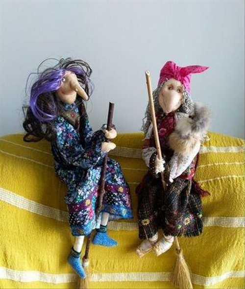 Кукла оберег Баба Яга с метелкой