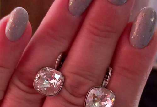 Серьги с кристалами swarovski.оригинал