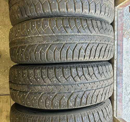 Firestone Ice Cruiser 7 205/60 R16