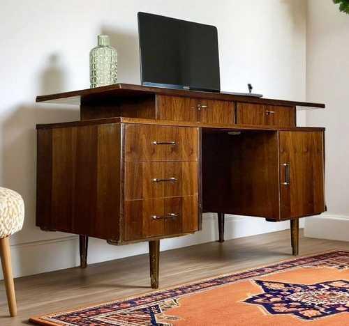 Винтажный письменный стол mid century modern