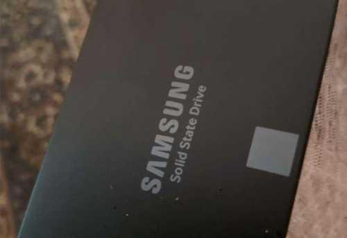 Твердотельный накопитель Samsung evo750 120 gb