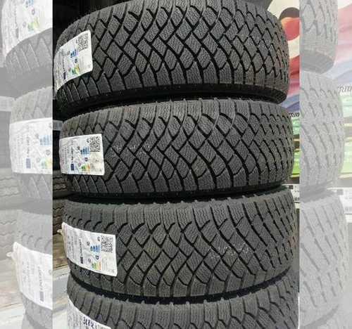 Maxxis Premitra Ice 5 SUV / SP5 225/50 R17