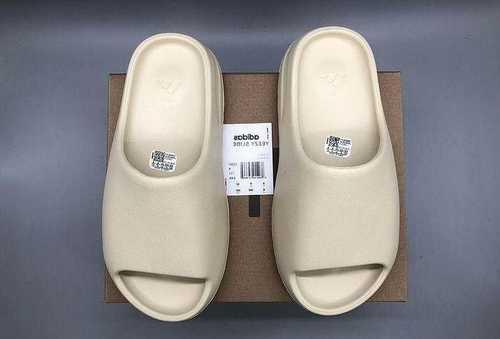 Сланцы Adidas Yeezy Slide светлые