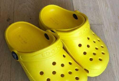 Crocs c9