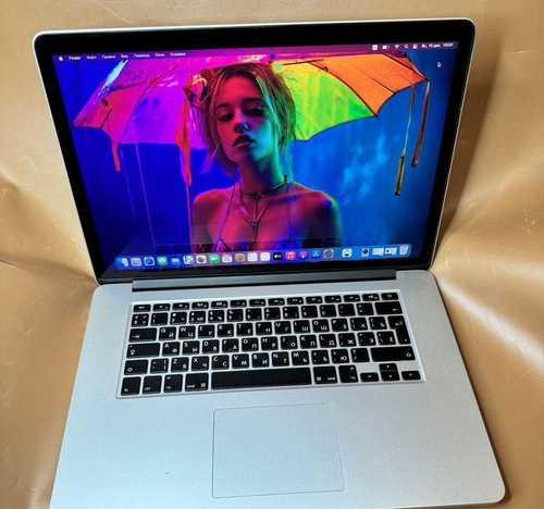 Macbook pro 15 2014 Retina супер состояние экрана